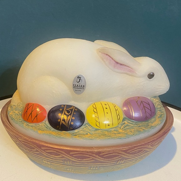 Fenton | Holiday | Vintage Fenton Folk Art Collection Easter Rabbit ...
